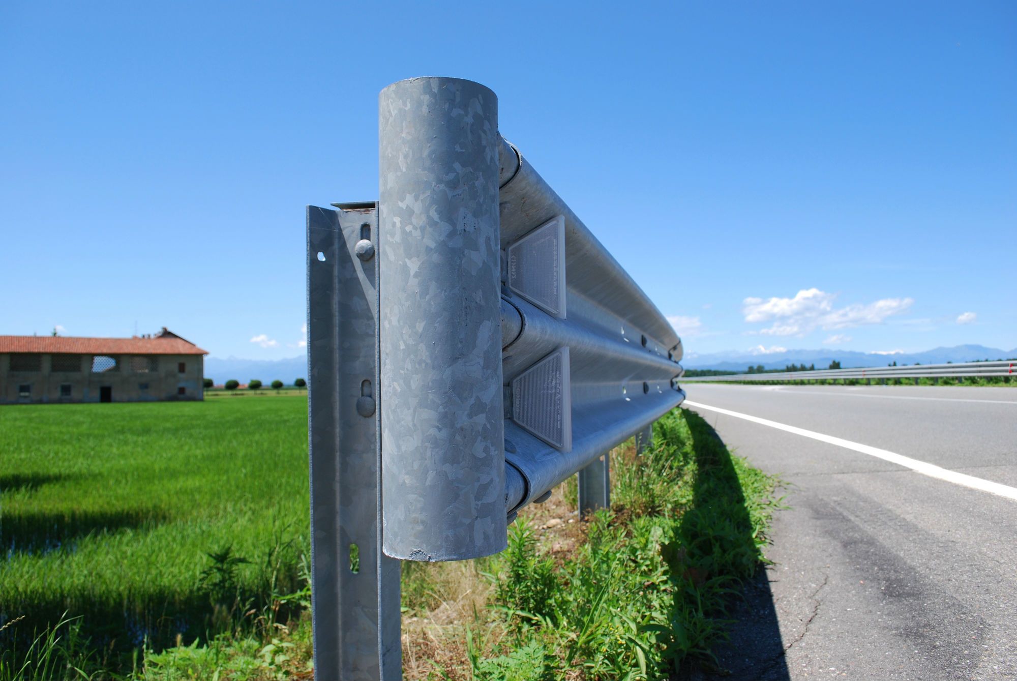 Can You File a Trinity Lawsuit Over Guardrail Failure?