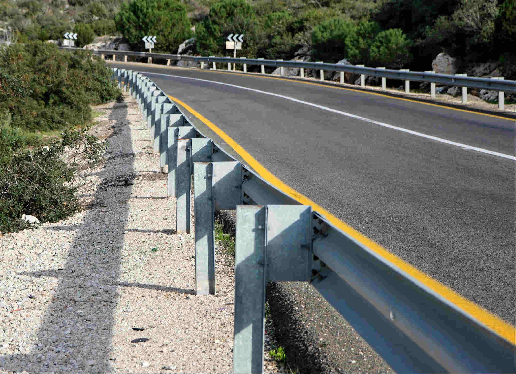 Trinity Guardrail Lawsuit Says Design Change Caused Severe Injuries