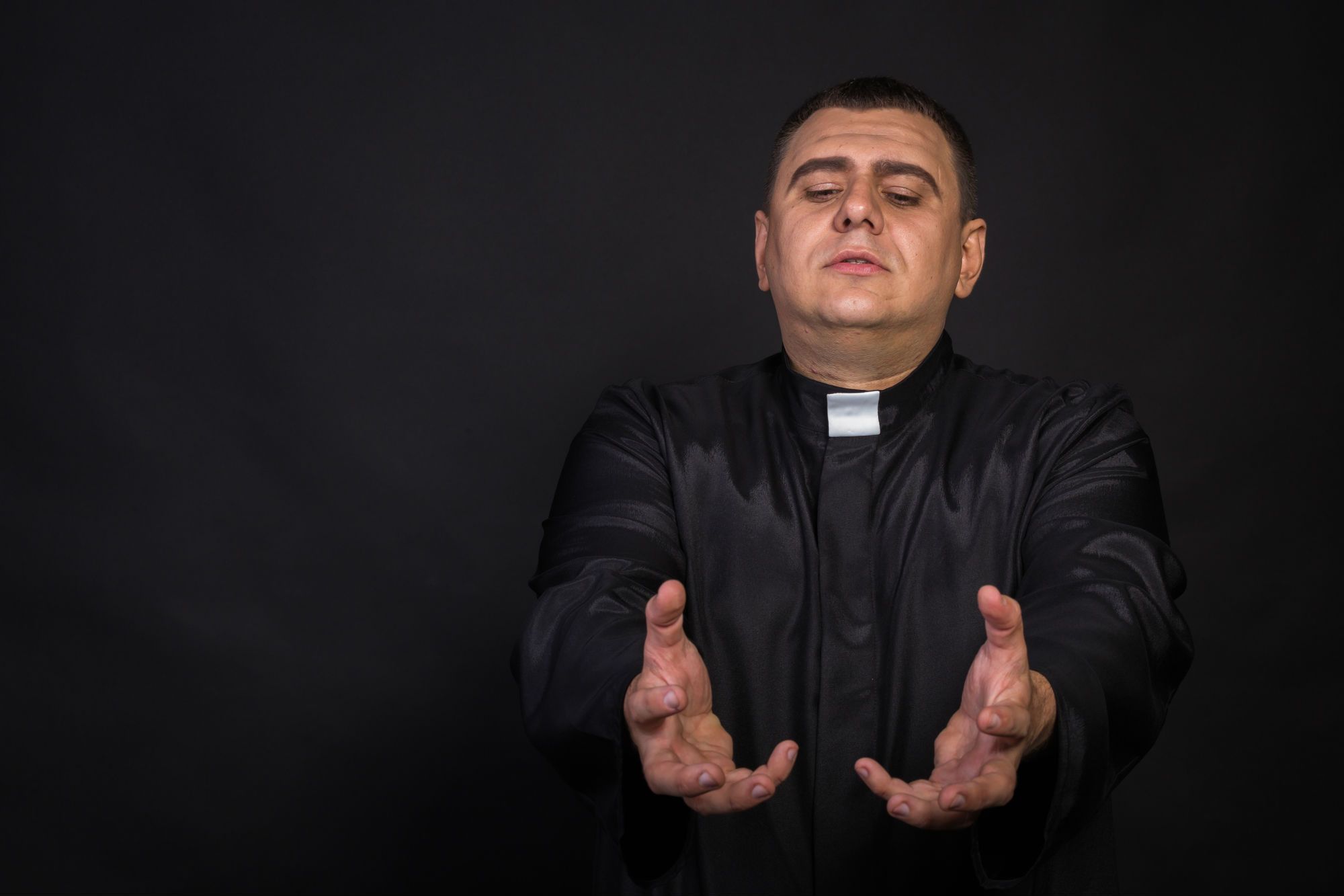 Catholic Priest Child Abuse Lawsuit Names School, NY Archdiocese as ...