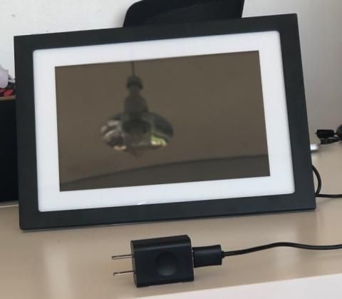 Skylight Recalls Power Adapters For Digital Photo Frames