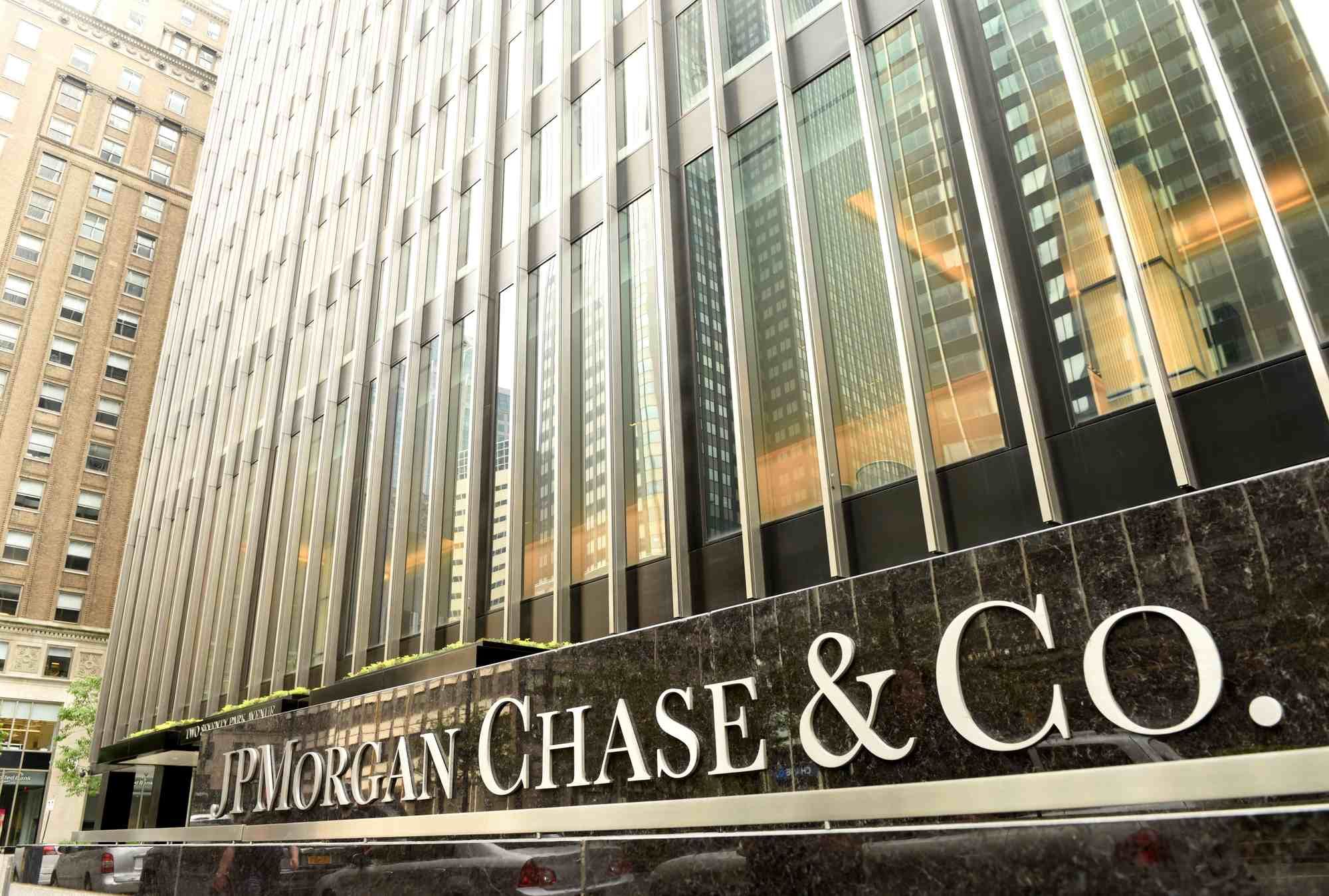 JP Morgan Chase ‘Bombarded’ Disabled Woman With Debt Collection Calls ...