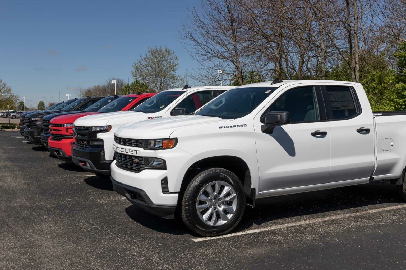 Recall Check: ‘Overcured’ Tires Prompt Recall of Chevy Silverado, GMC ...
