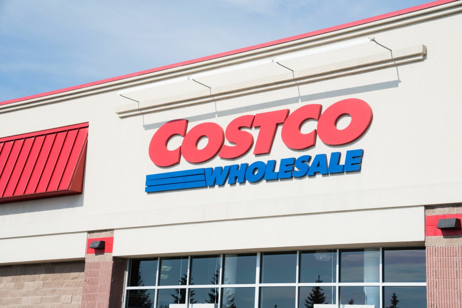 Costco ‘Scares’ Away Employees From Accessing Health Insurance Benefits ...