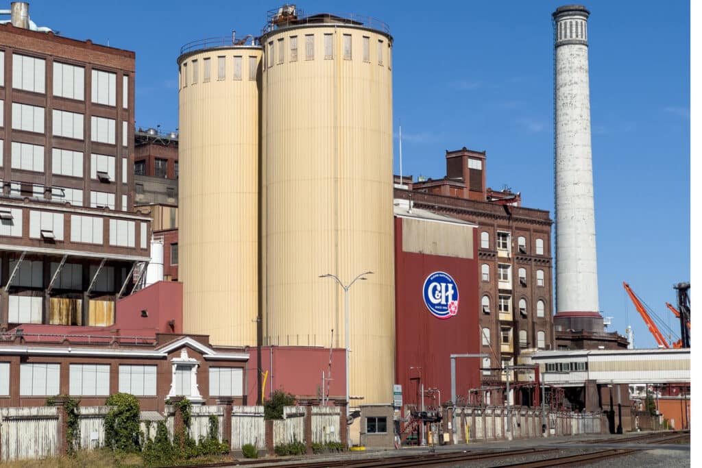 Class action accuses C&H Sugar of releasing noxious odor from ...
