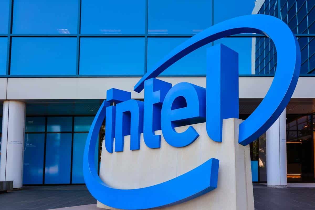 Intel class action claims CPUs affected by Downfall vulnerability - Top ...